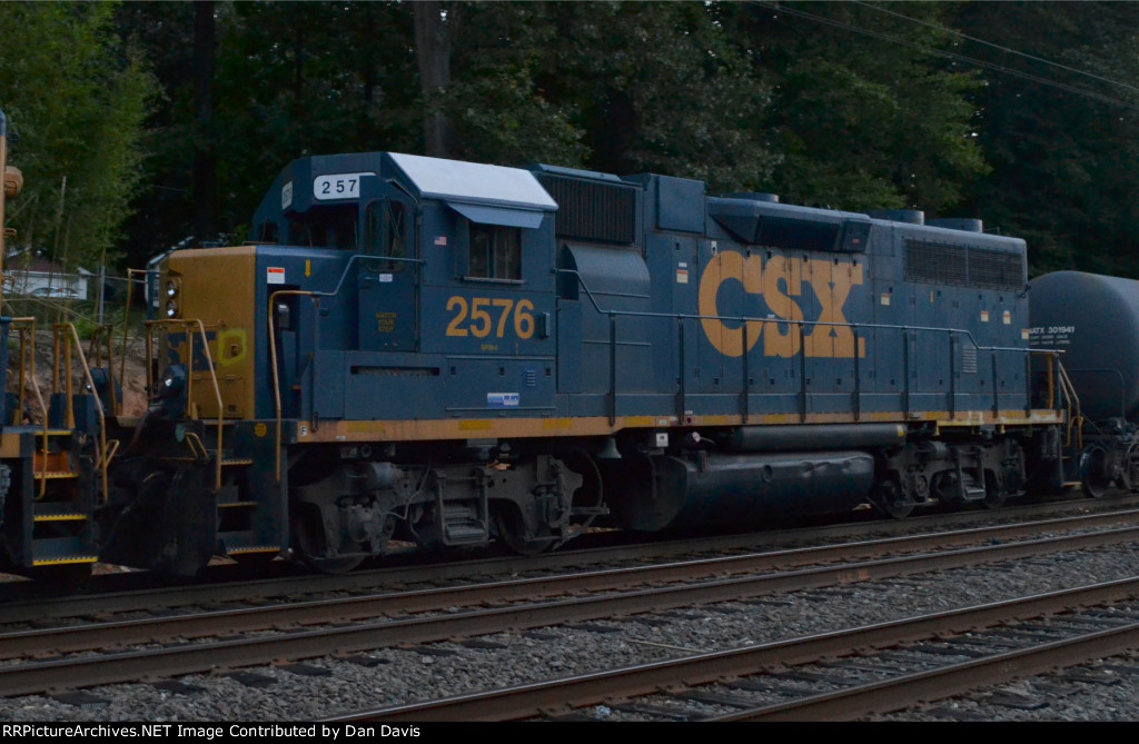 CSX GP38-2 2576 on C770-22